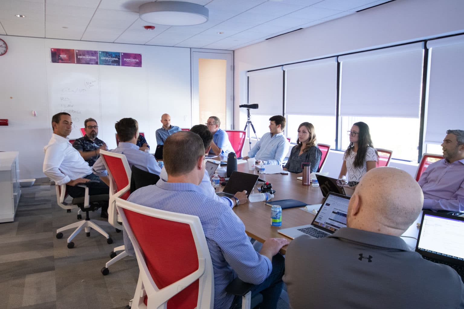 What is an all-hands meeting: a complete guide