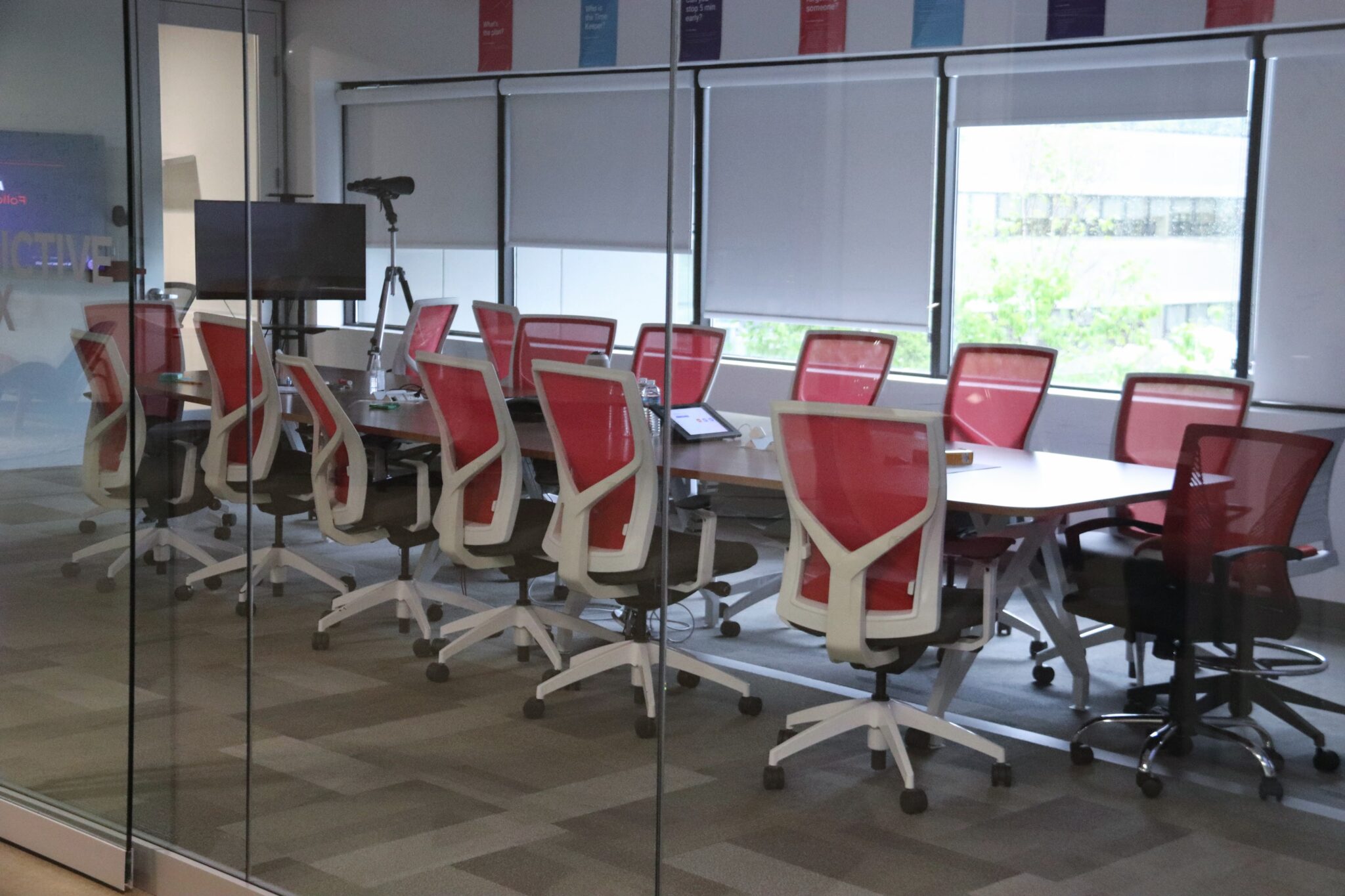 10 HR Challenges for HR Leaders in 2024 (+what to do about it)